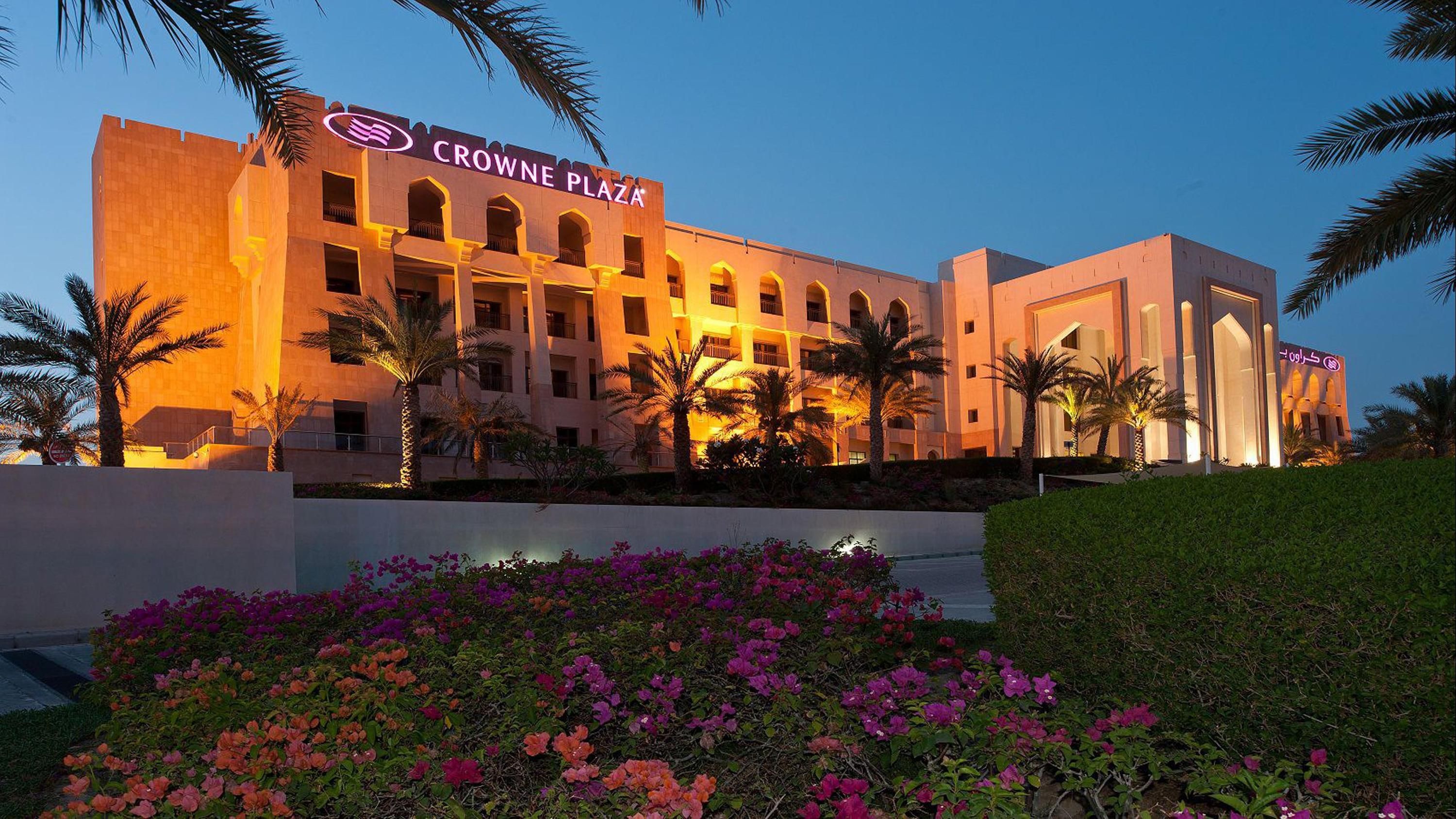 Radisson Blu Hotel, Sohar, Sohar - Compare Deals