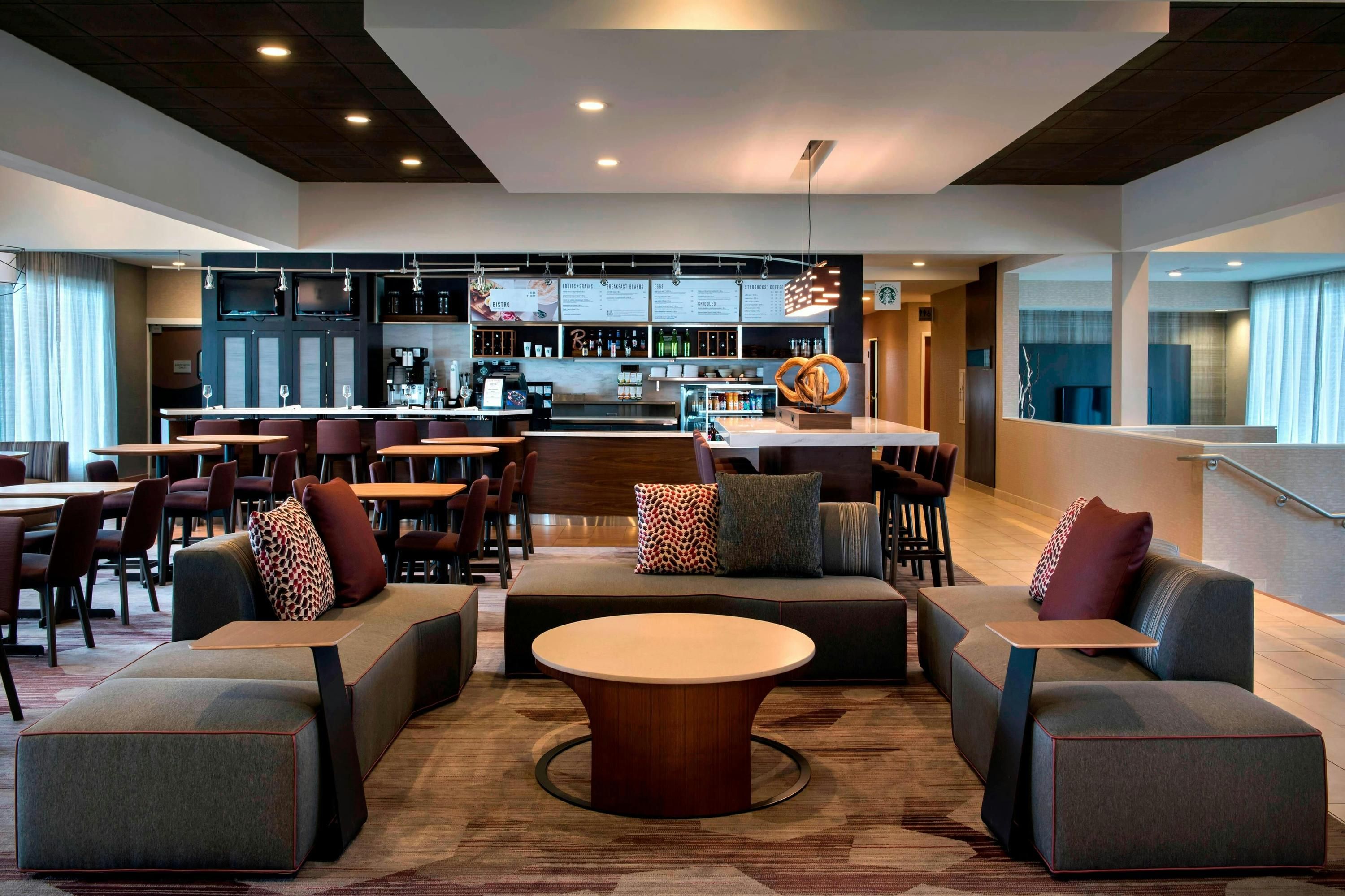 Courtyard Marriott Coffee In Lobby