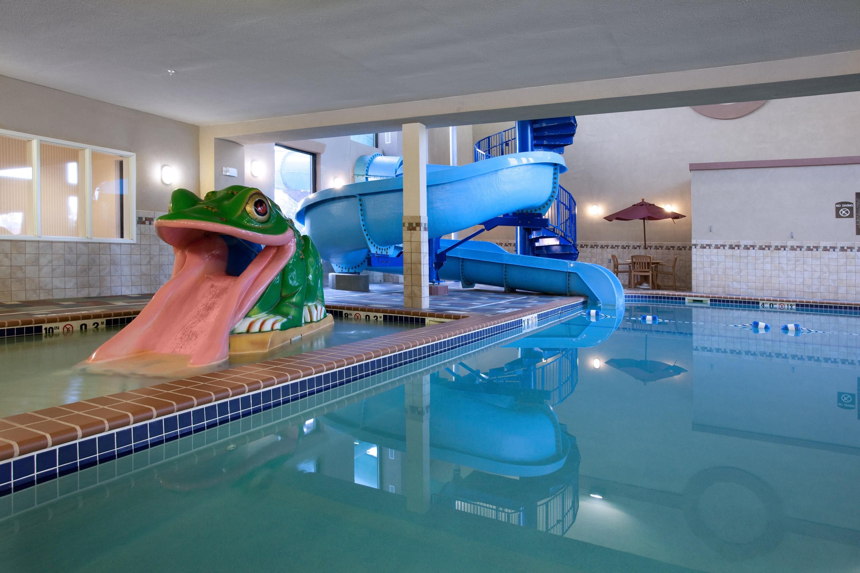 Holiday Inn Express Pool