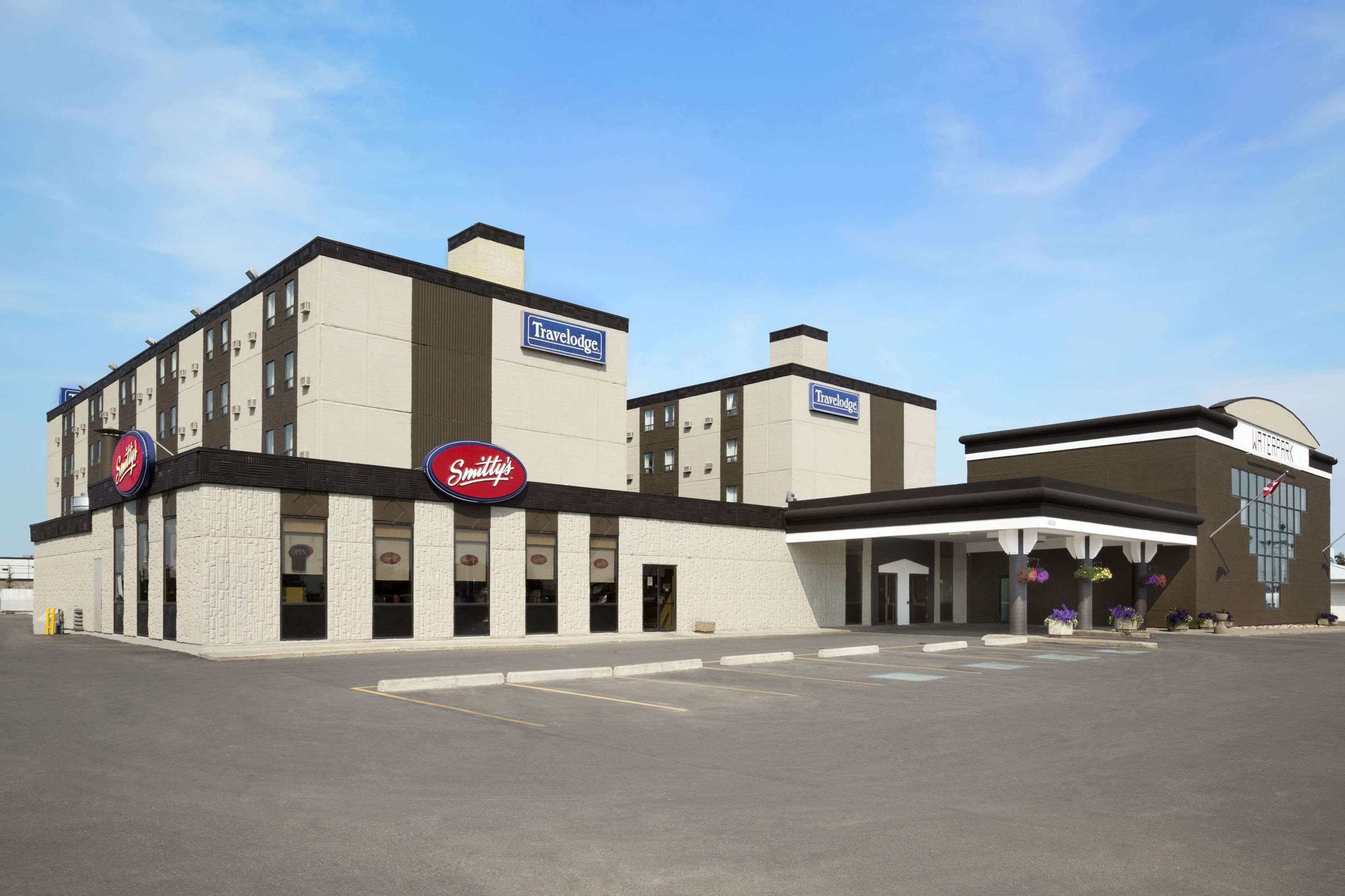 Days Inn & Suites by Wyndham West Edmonton, Edmonton - Compare Deals