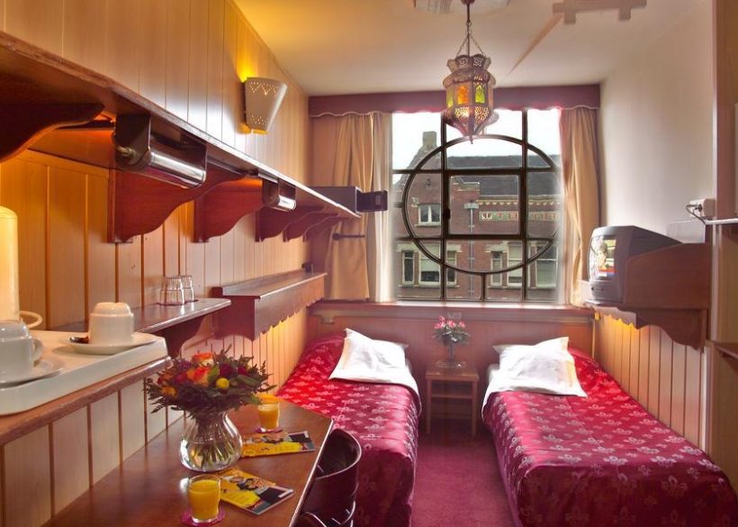 The Best of Amsterdam’s Red Light District Nightlife - HotelsCombined ...