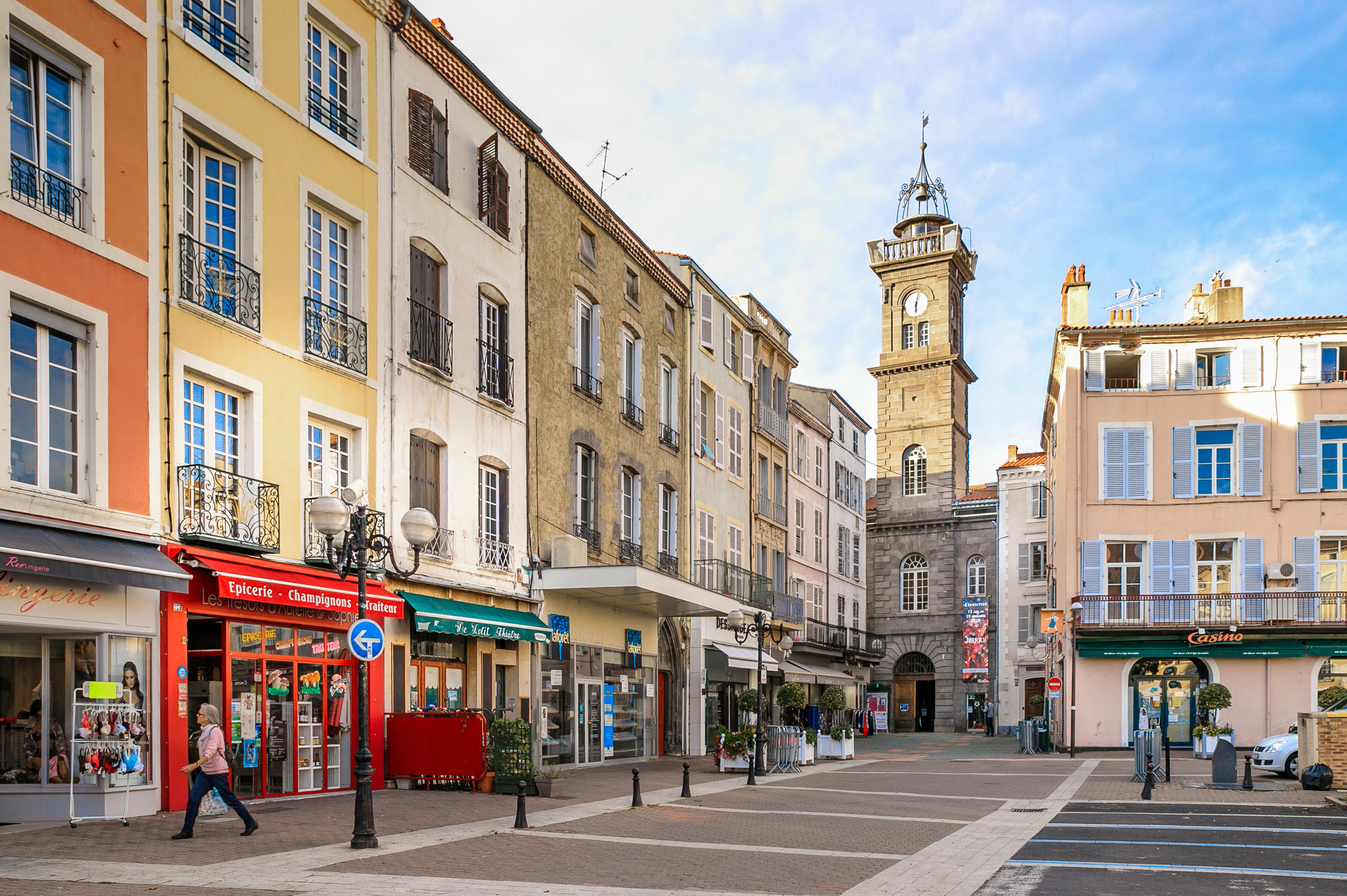 Issoire Hotels: 62 Cheap Issoire Hotel Deals, France