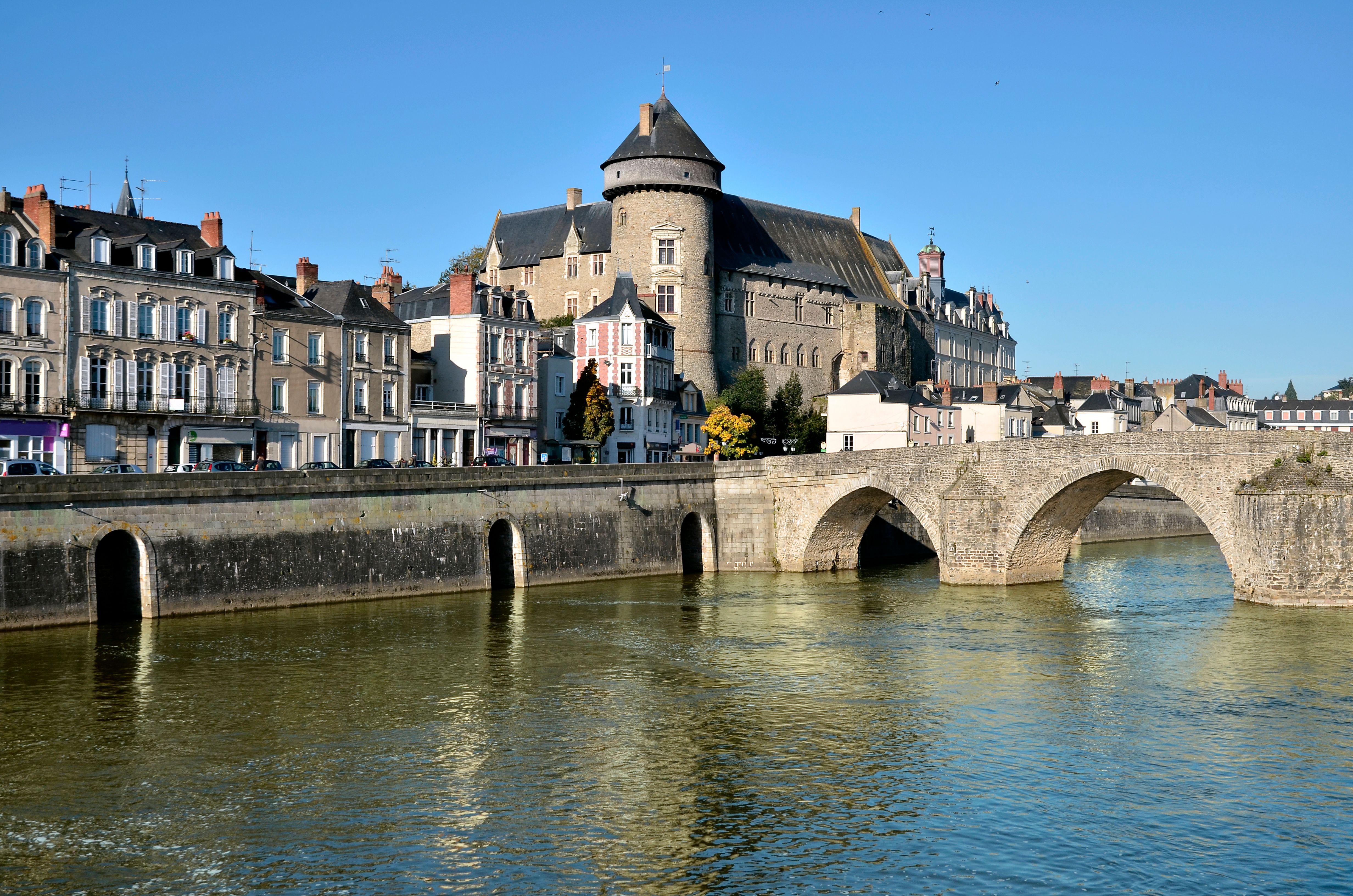 Laval Hotels: 134 Cheap Laval Hotel Deals, France