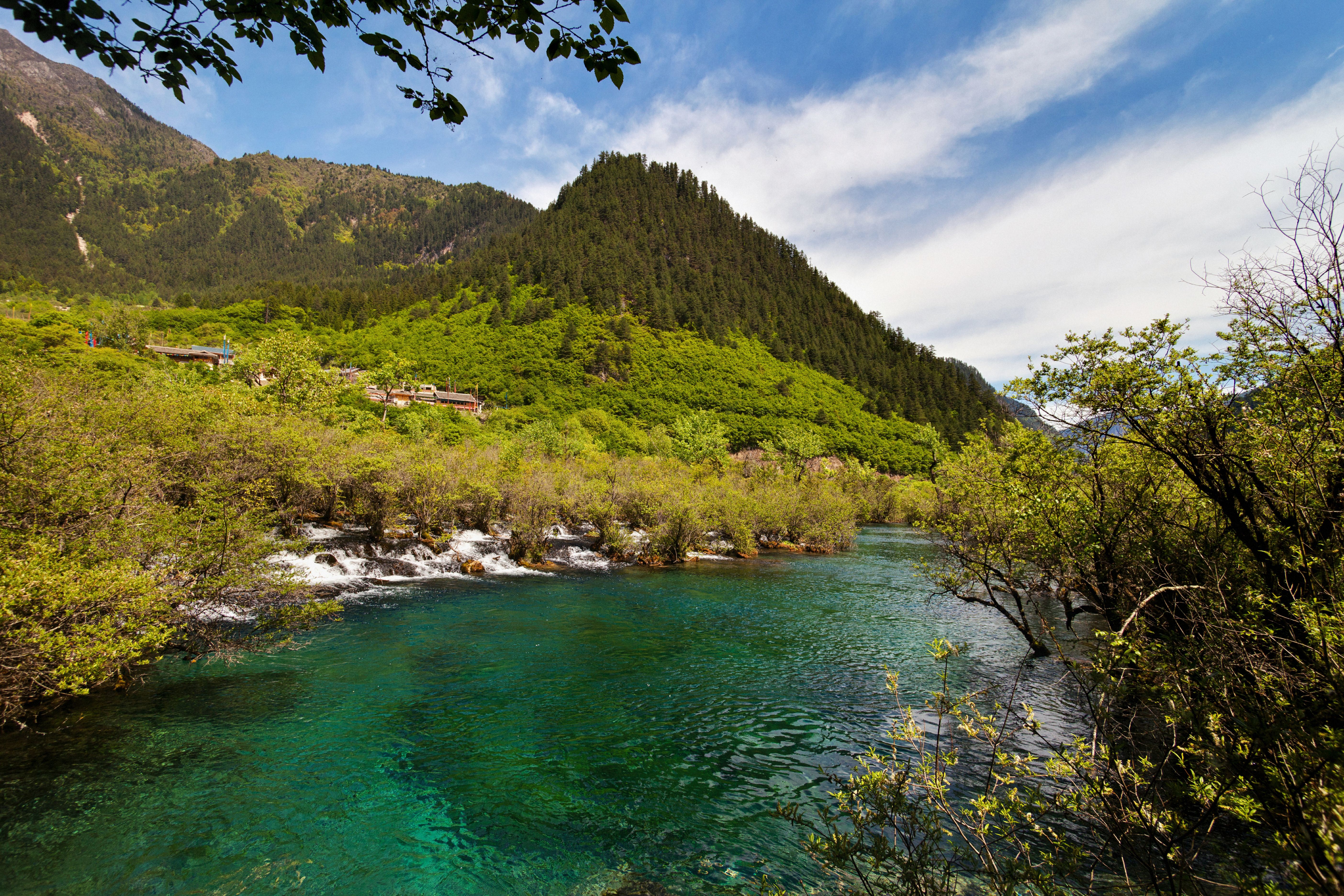 Sichuan Hotels: 9,541 Cheap Sichuan Hotel Deals, China