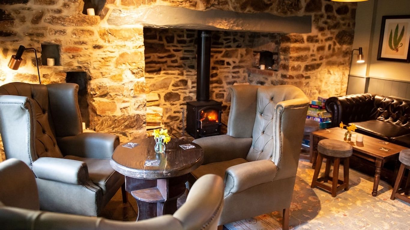 The Exeter Inn, Tiverton | HotelsCombined