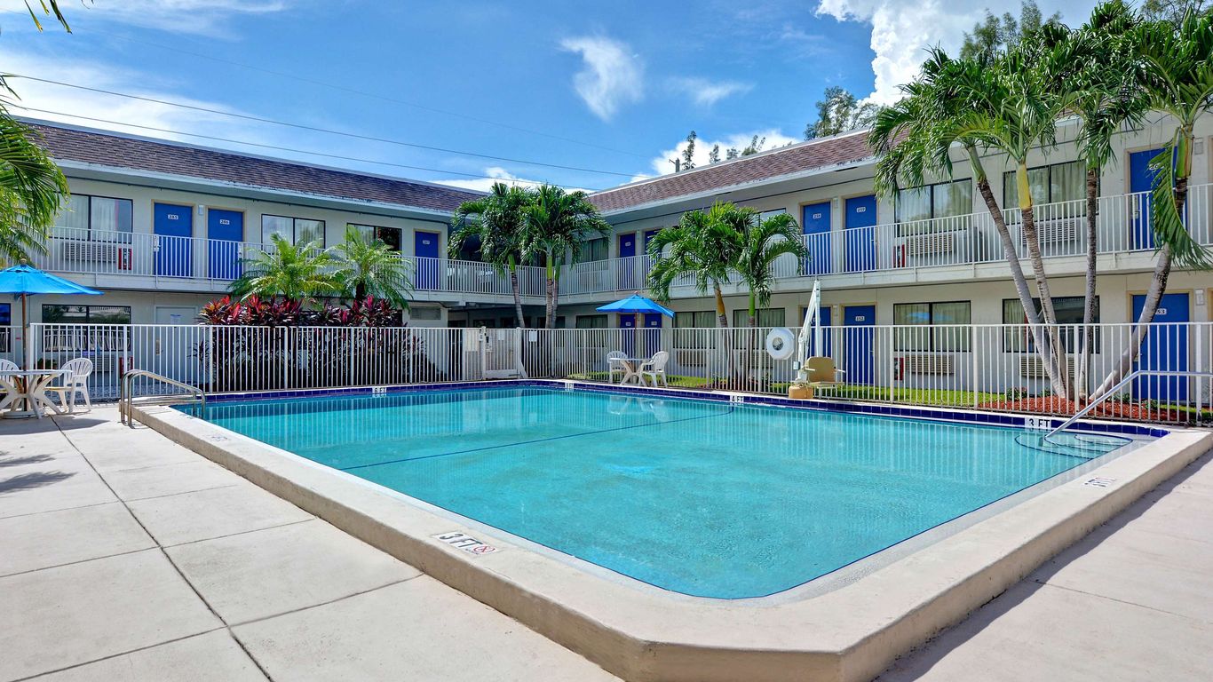 Motel 6 Dania Beach, Dania Beach | HotelsCombined