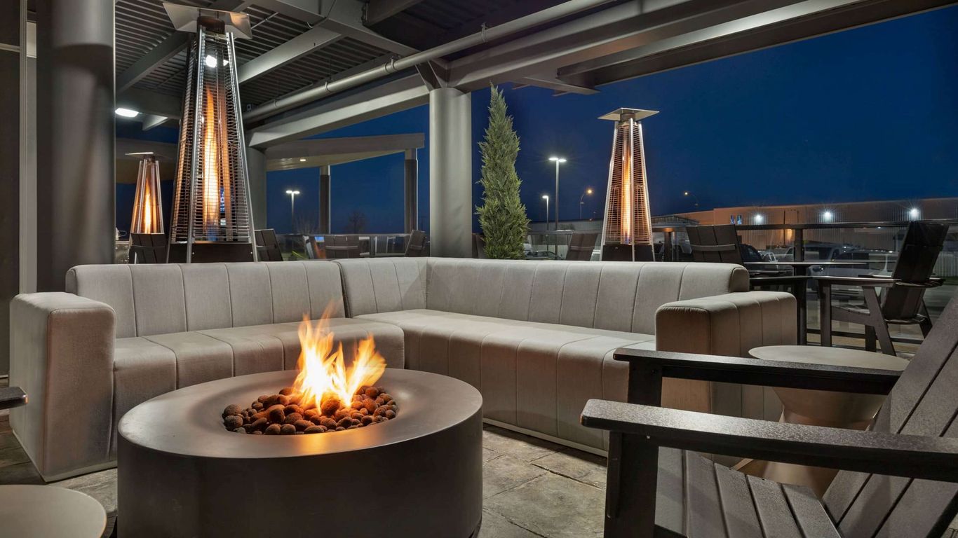 Microtel Inn & Suites by Wyndham Estevan, Estevan | HotelsCombined