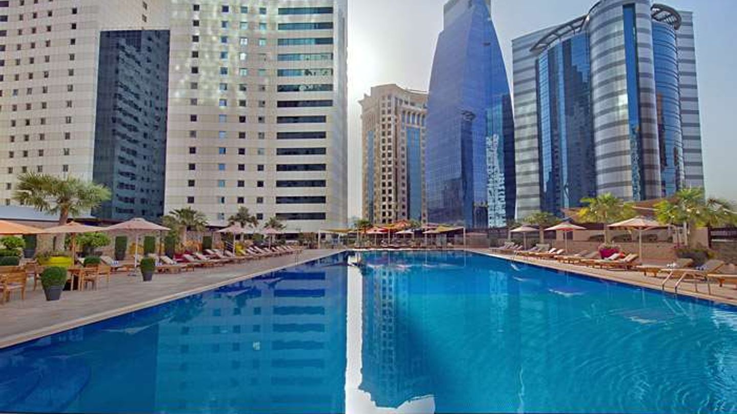 Ezdan Hotel, Doha | HotelsCombined