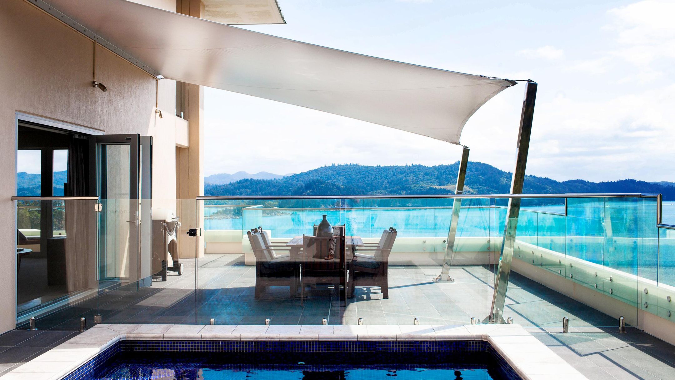 Reef View Hotel, Hamilton Island | HotelsCombined