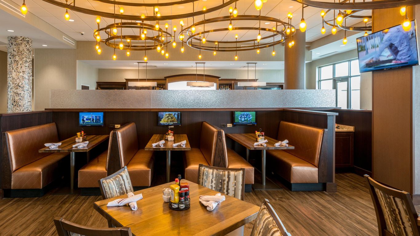 Holiday Inn Paducah Riverfront, Paducah | HotelsCombined