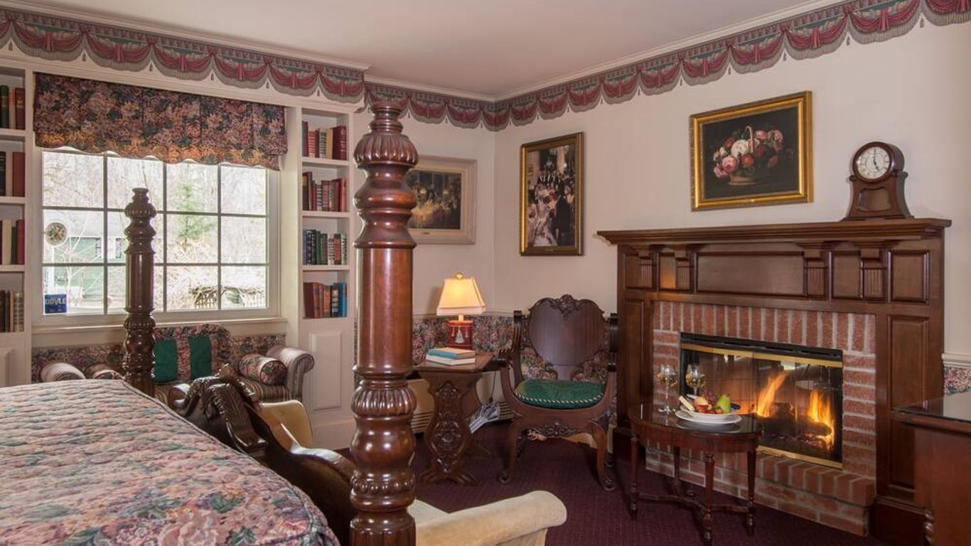 Asa Ransom House, Clarence | HotelsCombined