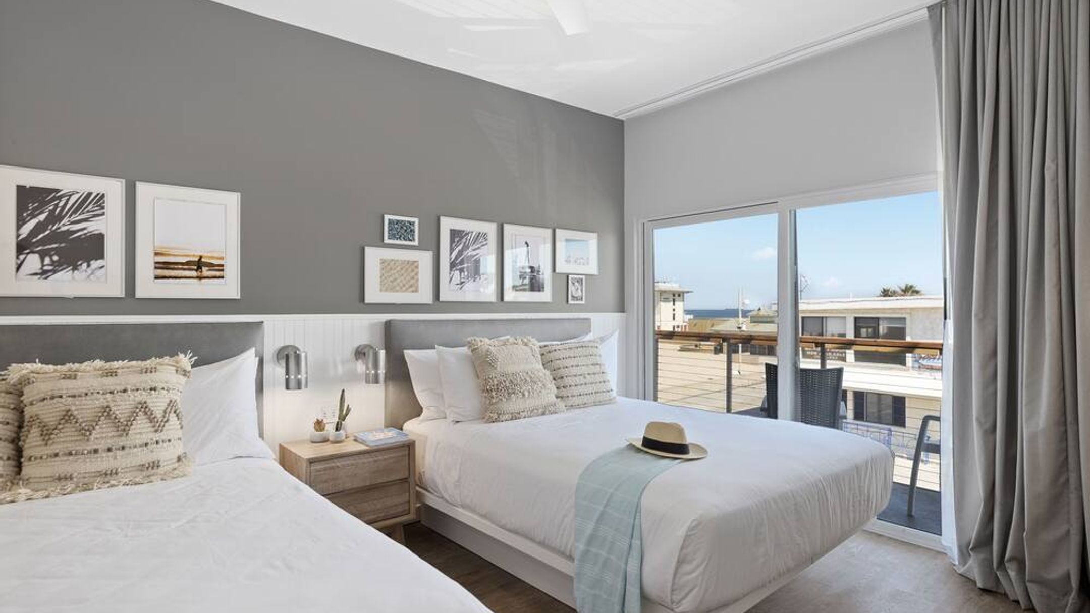 Sea Sprite Oceanfront Hotel, Hermosa Beach | HotelsCombined