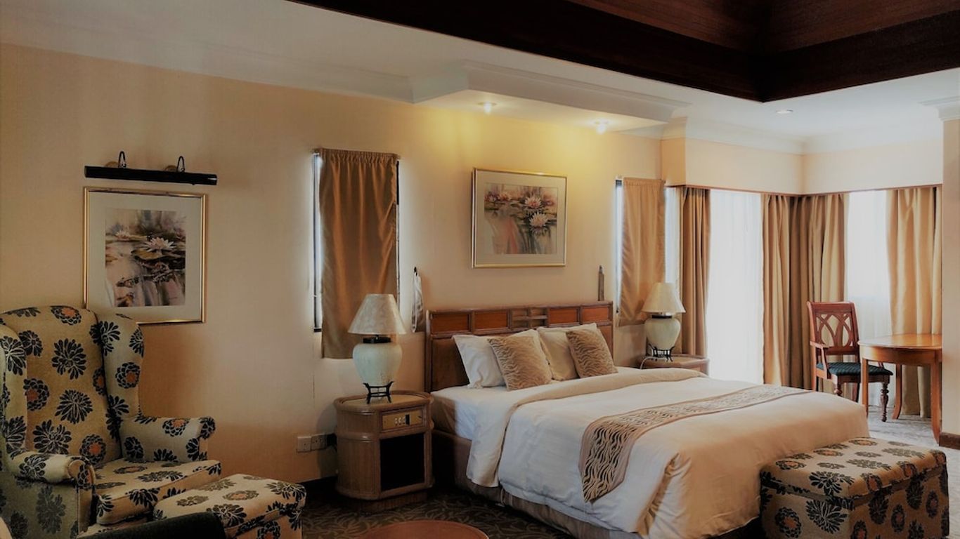 Tiara Labuan Hotel, Victoria | HotelsCombined