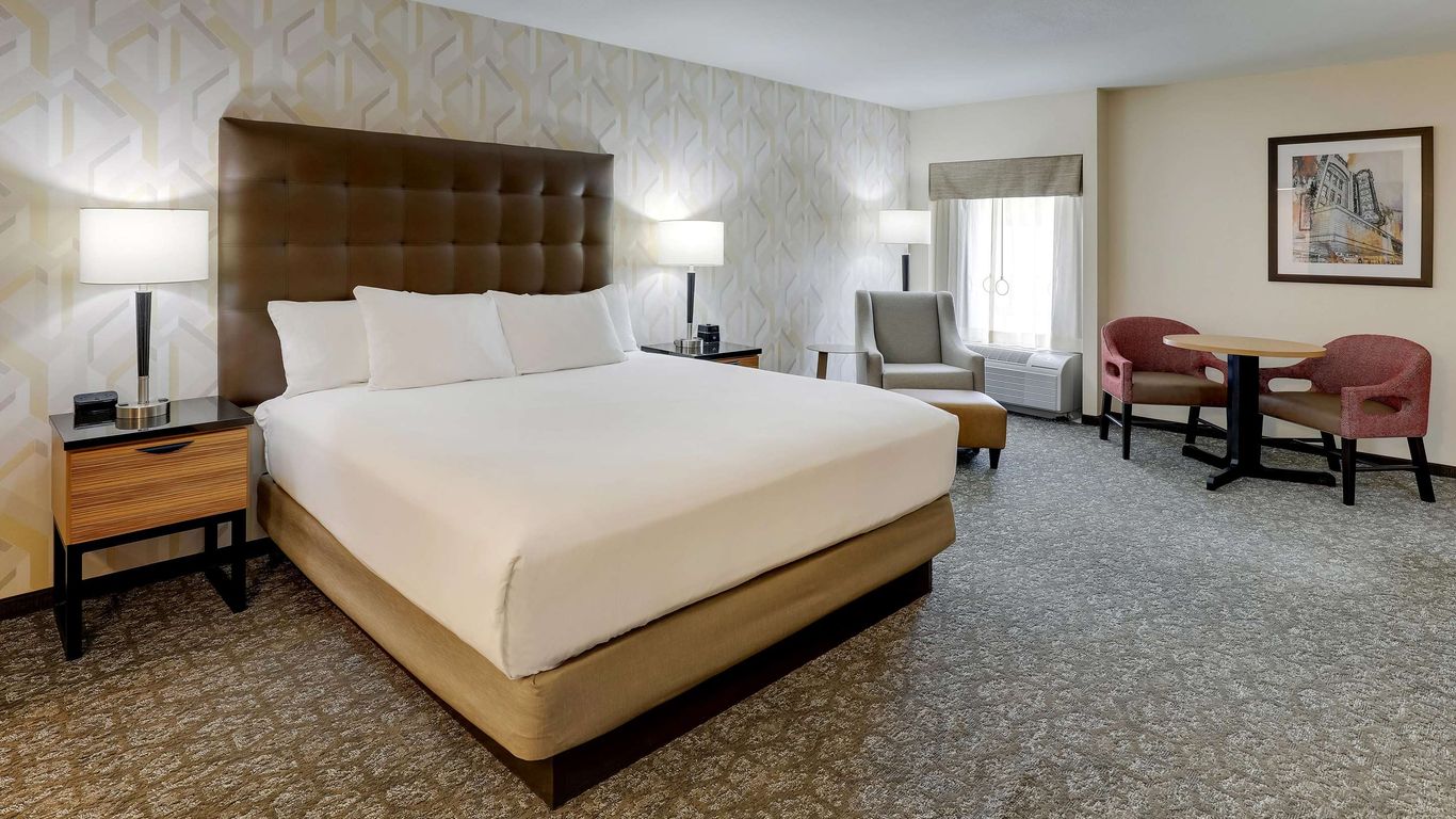 Drury Inn & Suites Birmingham Lakeshore Drive, Birmingham | HotelsCombined