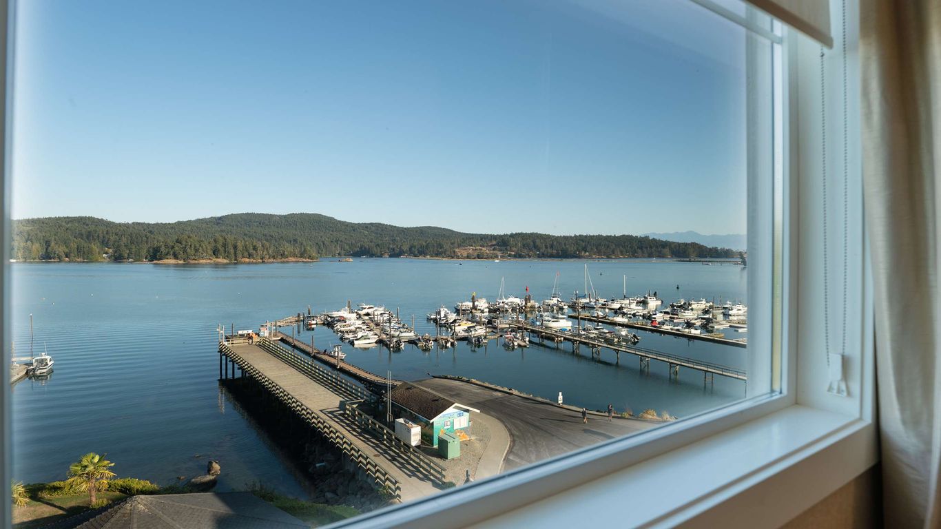 Prestige Oceanfront Resort, Sooke | HotelsCombined