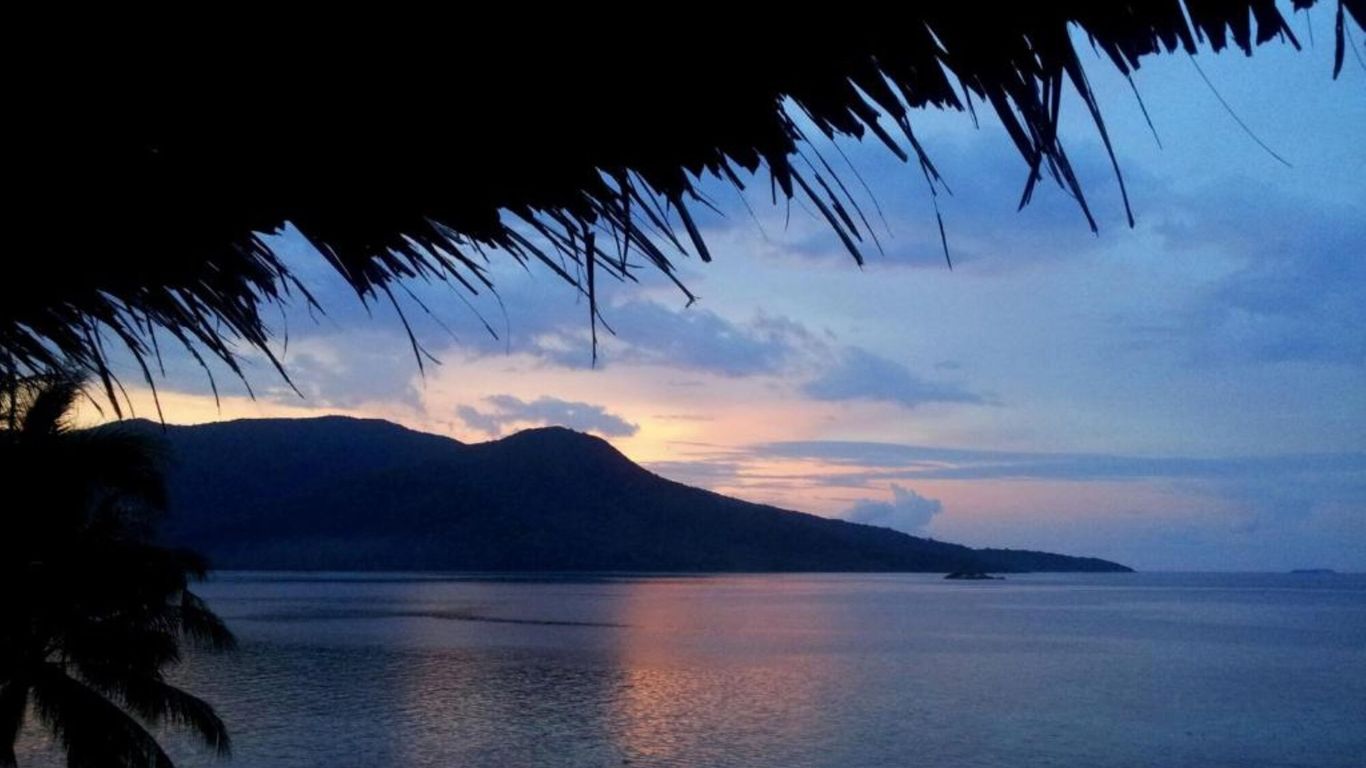 Breve Azurine Lagoon Resort, Karimunjawa | HotelsCombined