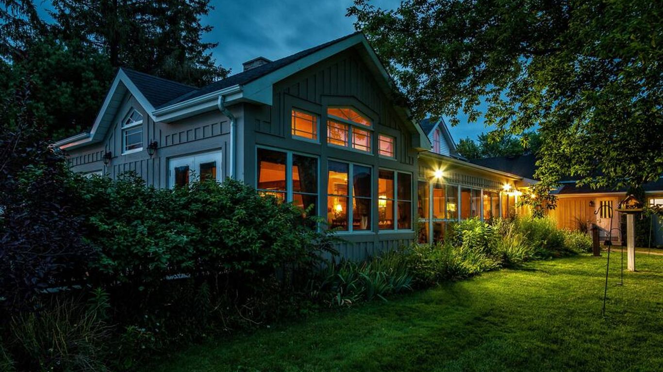 The Waring House, Picton | HotelsCombined