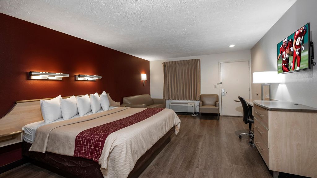 Red Roof Inn Indianapolis - Greenwood, Greenwood | HotelsCombined