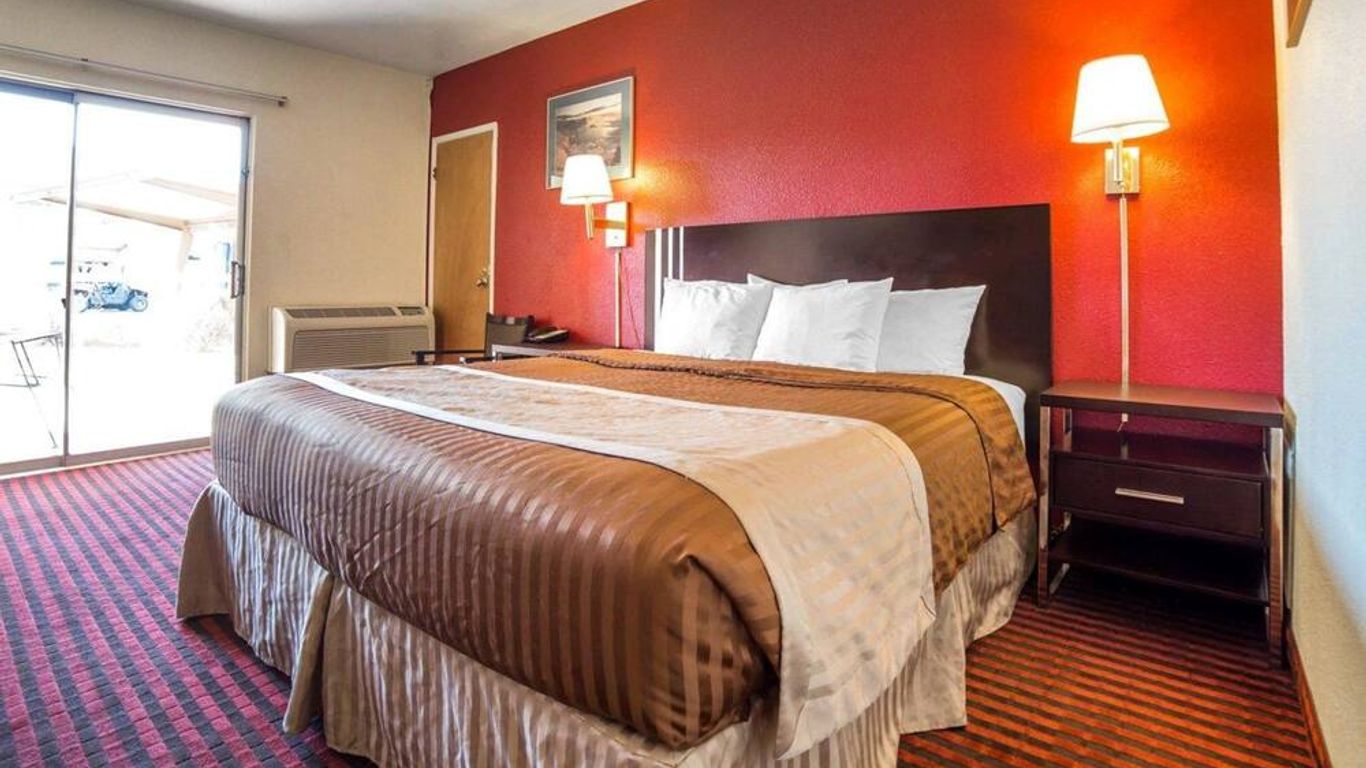 Rodeway Inn At Lake Powell, Page | HotelsCombined