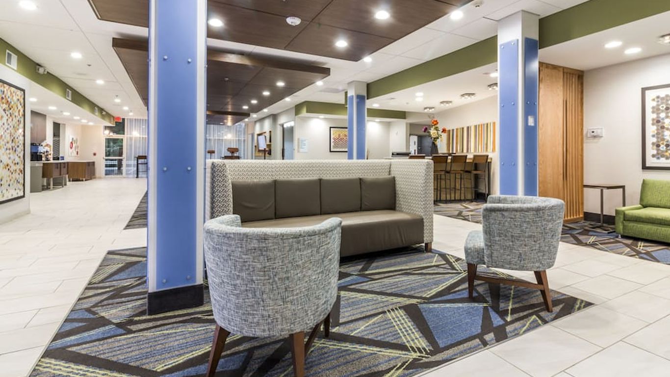 Holiday Inn Express Villa Rica, Villa Rica | HotelsCombined