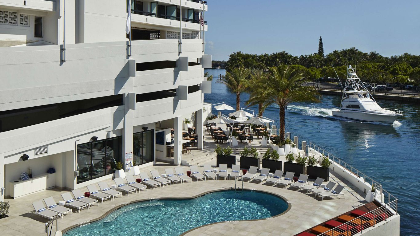 Waterstone Resort & Marina Boca Raton, Curio Collection by Hilton, Boca ...
