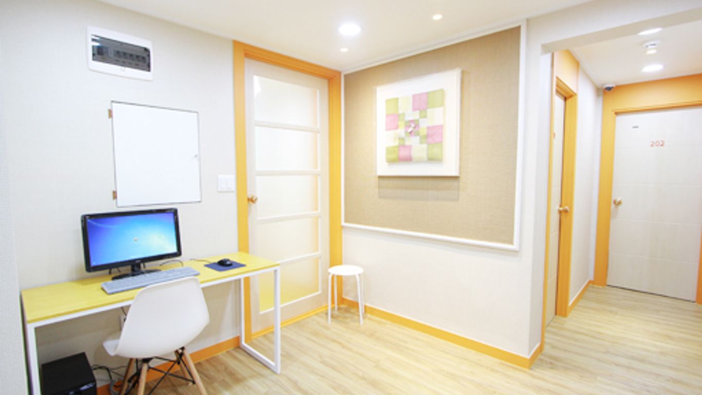 Cocoon Stay Hongdae Guesthouse, Seoul | HotelsCombined