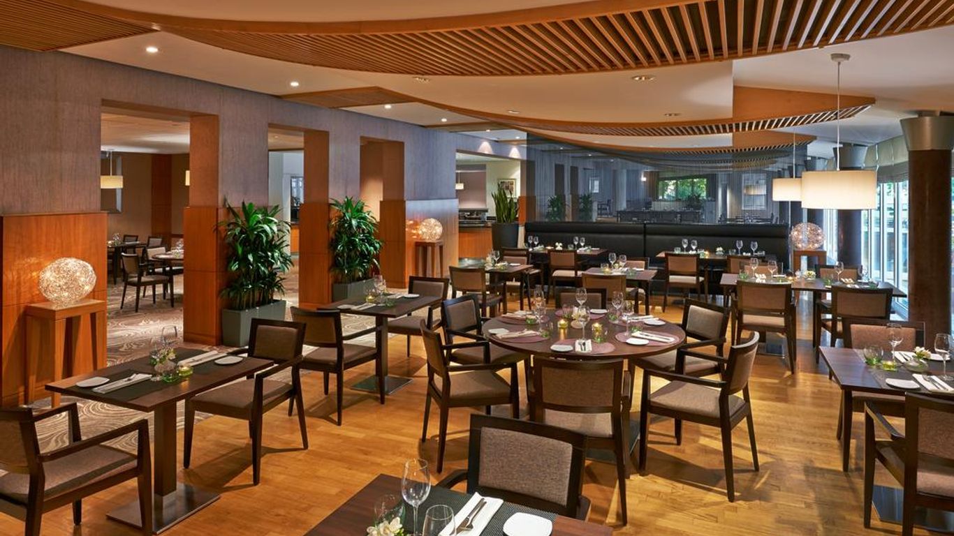 Dorint Hotel Bonn, Bonn | HotelsCombined